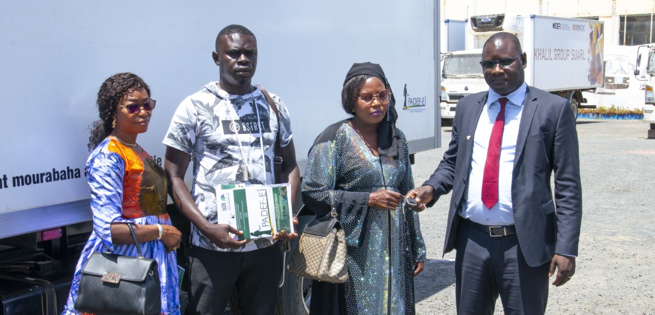 Ligne de financement islamique : Le Coordonnateur du PADEF /EJ remet ...